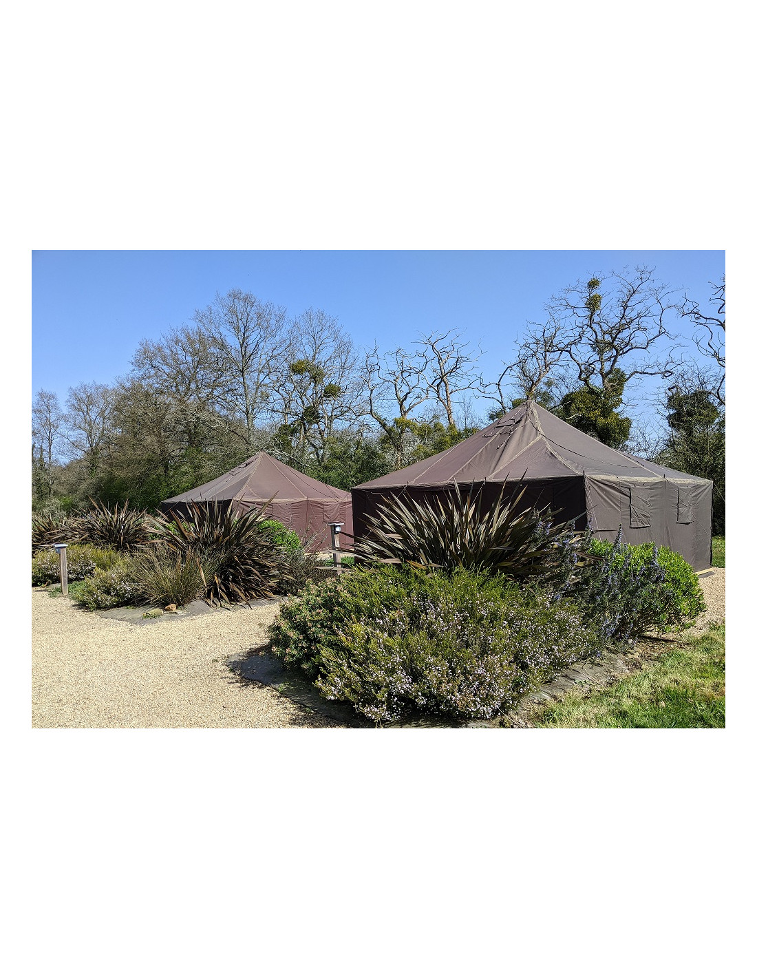 Tente militaire neuve 4,8 m x 4,8 m - Equipement militaire Tente militaire neuve 4,8 m x 4,8 m - Equipement militaire